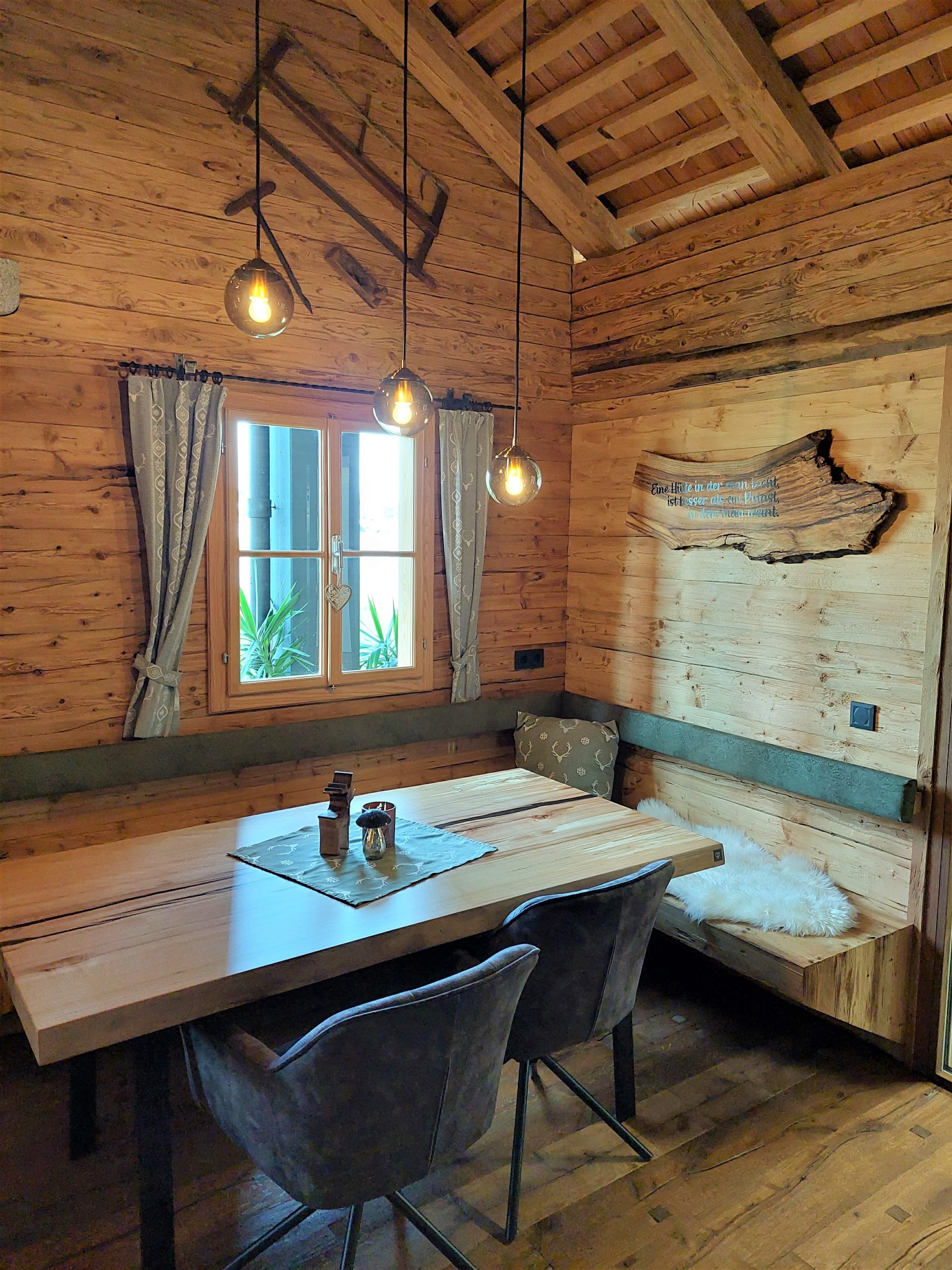 Rustikal & Altholz – Gartner Türen